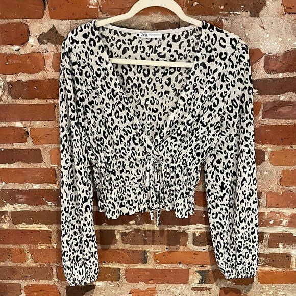 Zara | Tops | Zara Leopard Print Top | Poshmark